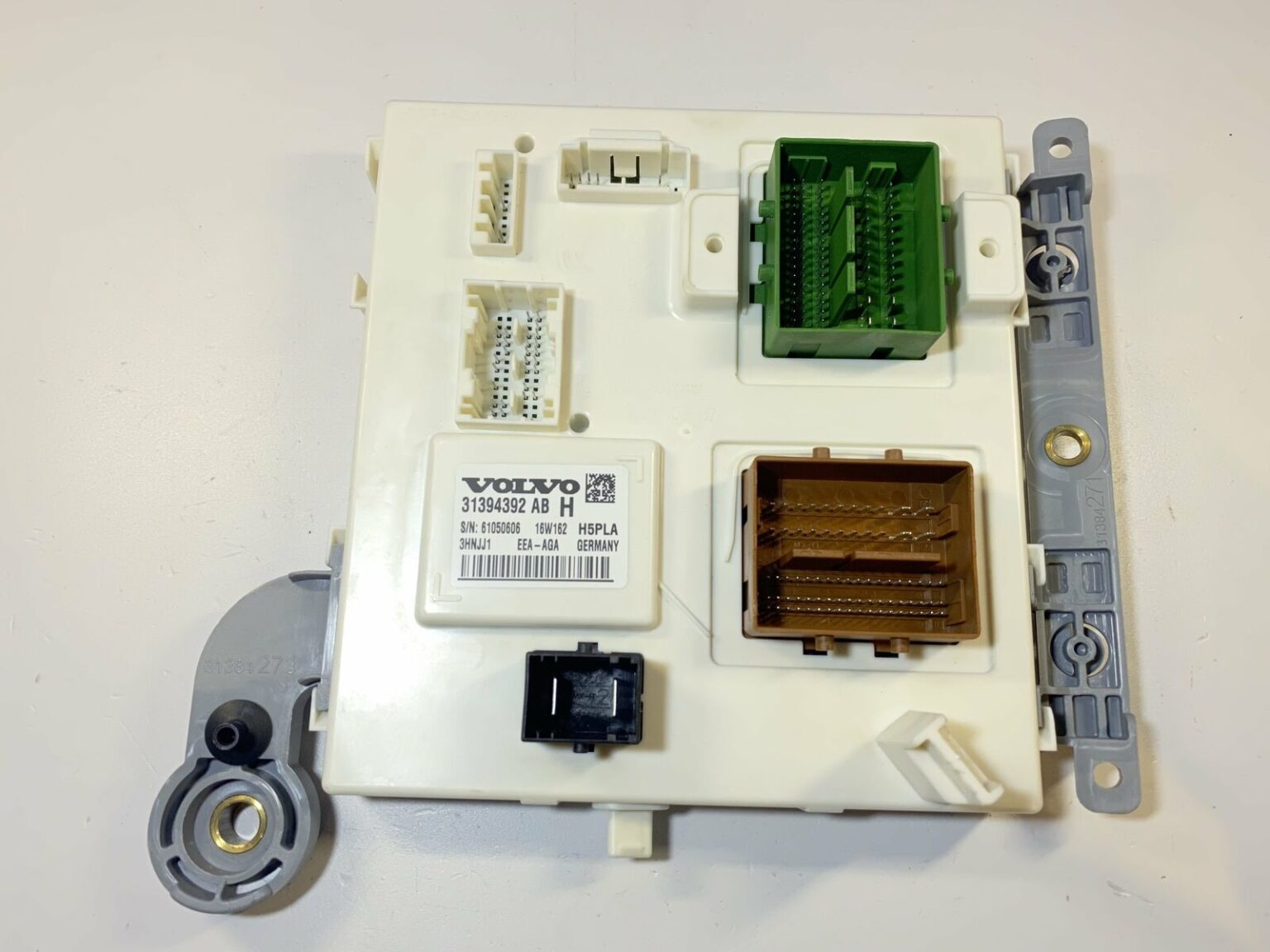 Volvo V50 C30 S40 C70 CEM KVM software overzetten & reparatie C326 ...